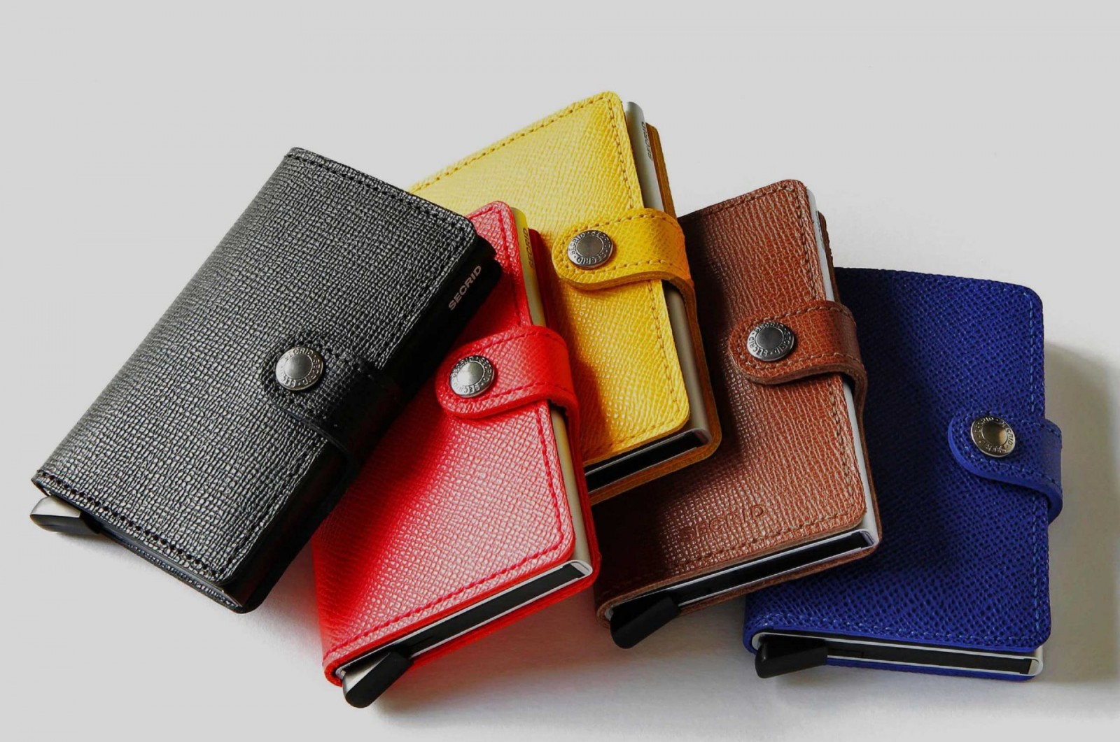 Comprar MINIWALLET online en perfumeriaschic.com