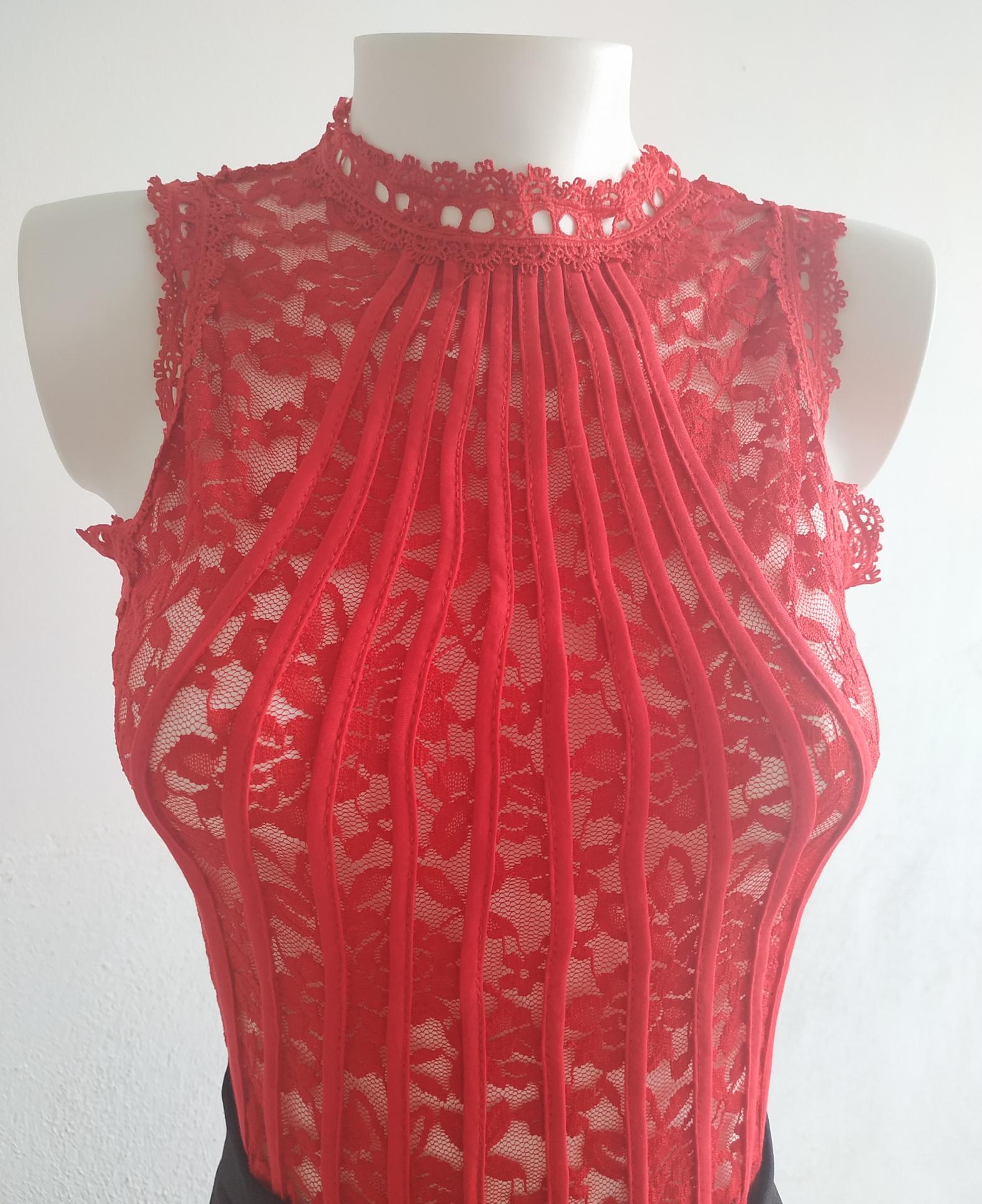 Body Encaje Jaretas Rojo Talla M/L: 11,99