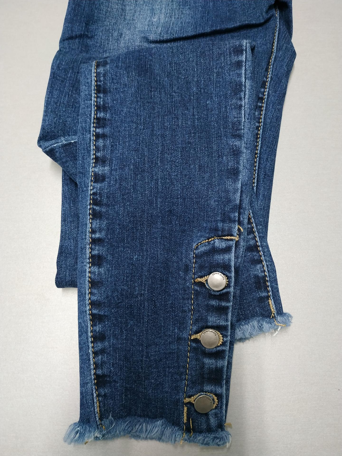 Jeans Botones Talla 40: 10,00